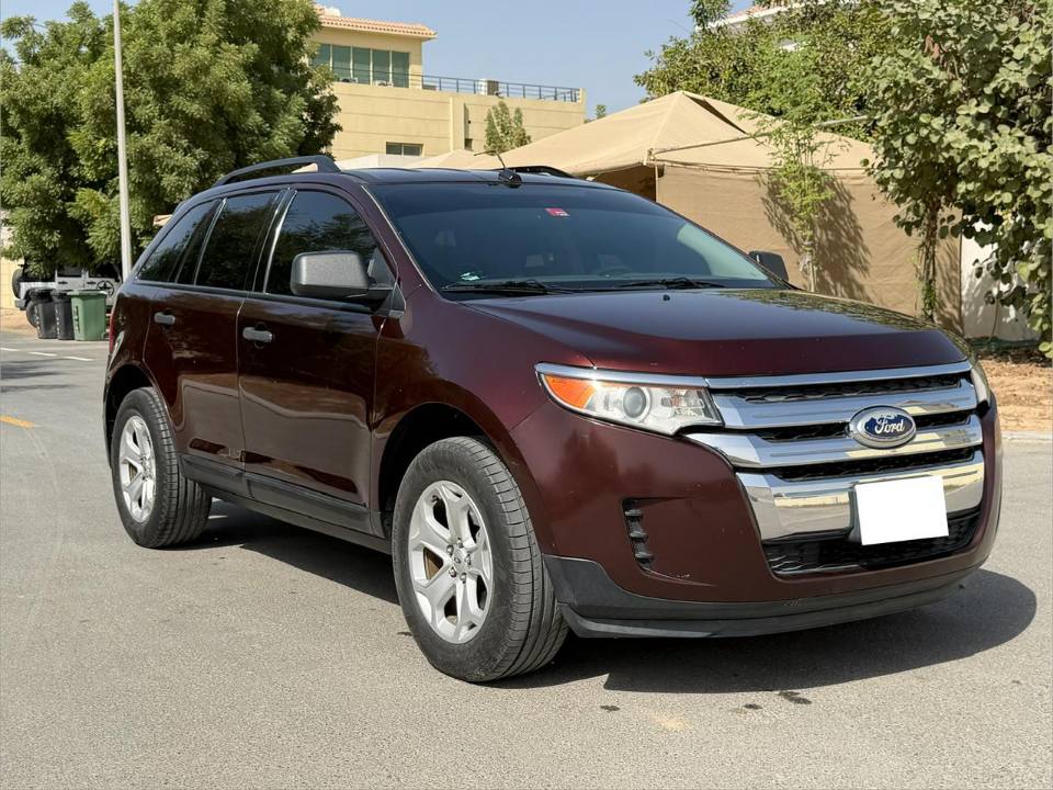 Gulf Specs 2012 Ford Edge Mid Option in Good Condition - CarPoint
